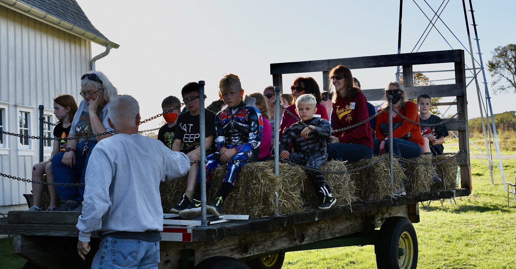 fall fest 21-hayride – First Presbyterian Church Cedar Rapids